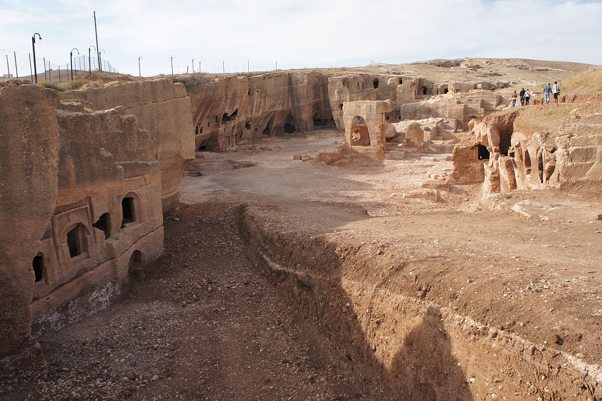 Sasanians and Early Byzantium: Raids, Tributes, and the Loss of Dara ...